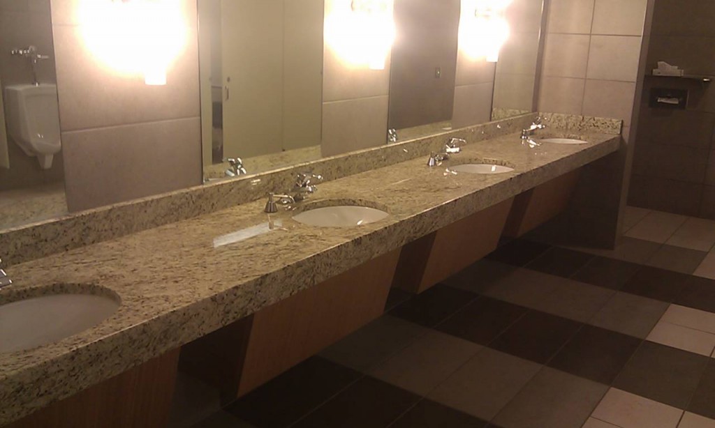 Consol Arena public restroom - Fabricor